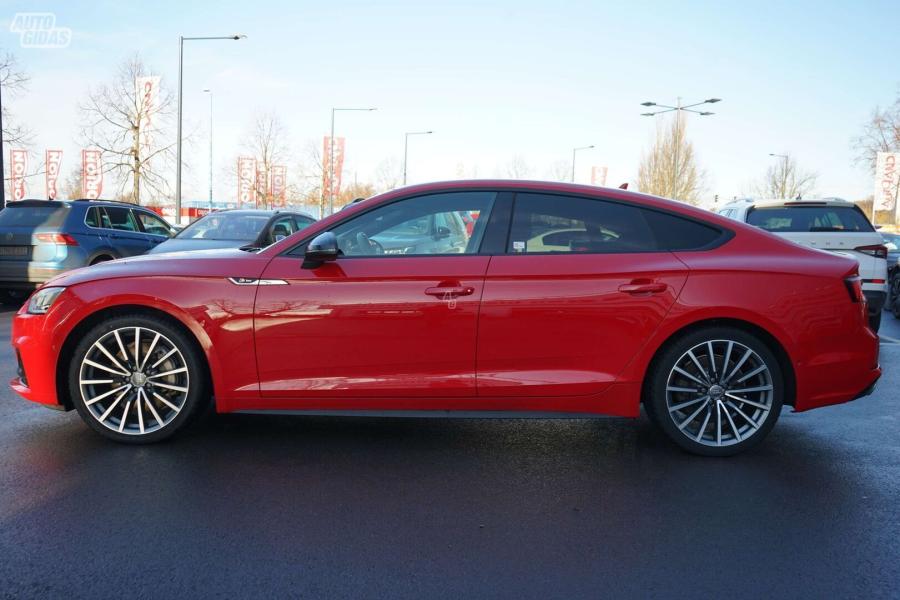 Red Audi A5 2018 in Kaunas, with an engine capacity of 2.00 L and mileage of 86 thousand km for 32690 €, photo 4 on AUTOMOTO.COM.LV