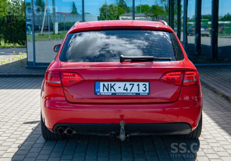 Red Audi A5 2010 in Cesis, with an engine capacity of 2.00 L and mileage of 364 thousand km for 4250 €, photo 6 on AUTOMOTO.COM.LV