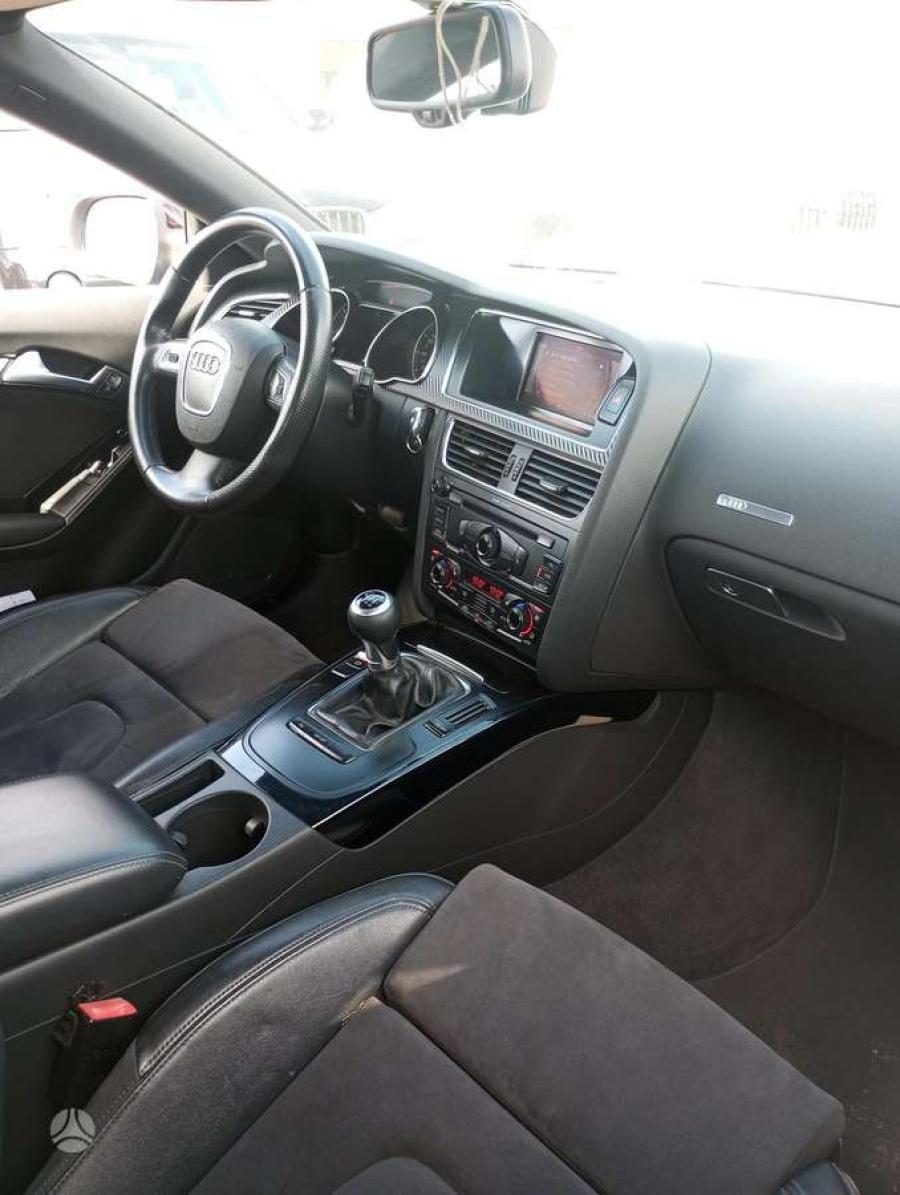 Audi A5 2010 Kauņa, ar dzinēja tilpumu 2.00 L un nobraukumu 300 tūkst. km par 5400 €, foto 12 vietnē AUTOMOTO.COM.LV