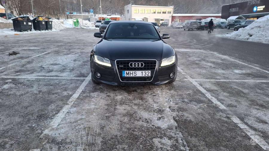 Melns Audi A5 Sportback 2009 Viļņa, ar dzinēja tilpumu 2.97 L un nobraukumu 317 tūkst. km par 7200 €, foto 4 vietnē AUTOMOTO.COM.LV