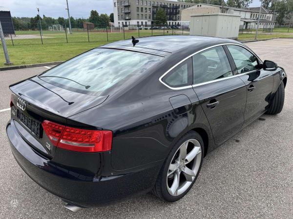 Melns Audi A5 Sportback 2009 Prienai, ar dzinēja tilpumu 2.97 L un nobraukumu 300 tūkst. km par 6700 €, foto 4 vietnē AUTOMOTO.COM.LV
