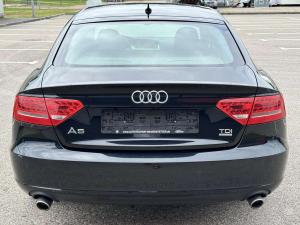 Black Audi A5 Sportback 2009 in Prienai, with an engine capacity of 2.97 L and mileage of 300 thousand km for 6700 €, photo 6 on AUTOMOTO.COM.LV