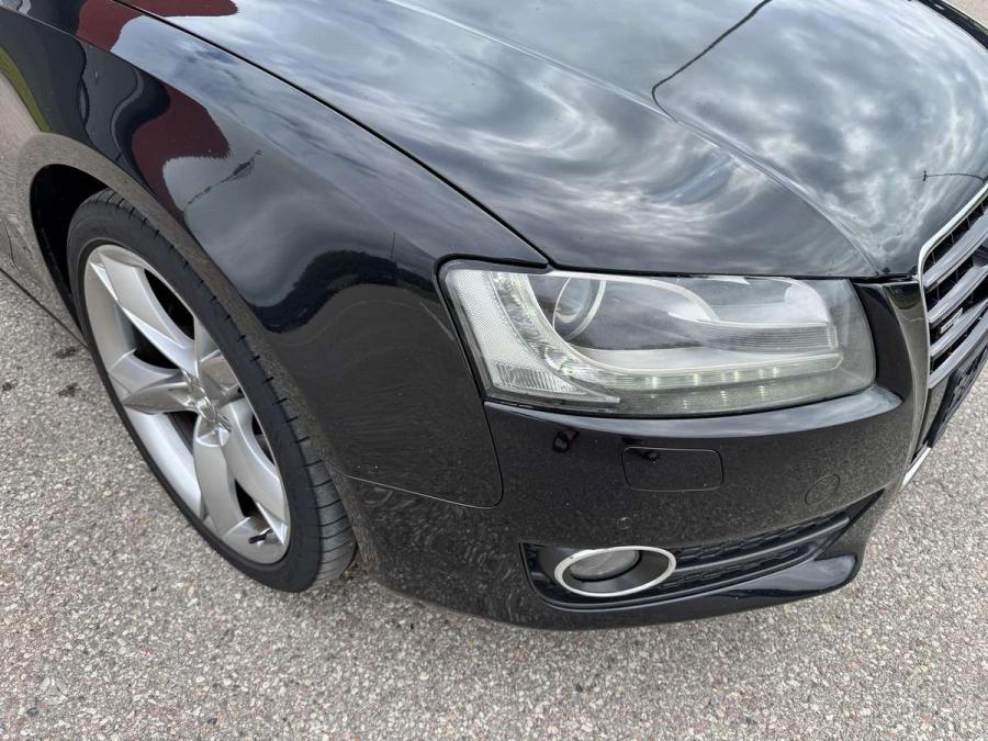 Black Audi A5 Sportback 2009 in Prienai, with an engine capacity of 2.97 L and mileage of 300 thousand km for 6700 €, photo 11 on AUTOMOTO.COM.LV