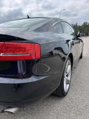 Black Audi A5 Sportback 2009 in Prienai, with an engine capacity of 2.97 L and mileage of 300 thousand km for 6700 €, photo 12 on AUTOMOTO.COM.LV