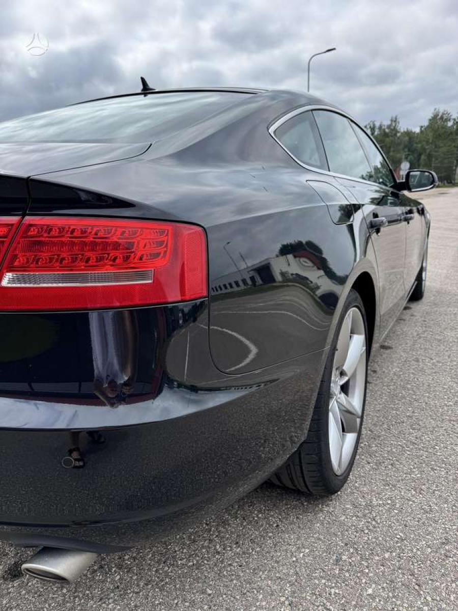 Black Audi A5 Sportback 2009 in Prienai, with an engine capacity of 2.97 L and mileage of 300 thousand km for 6700 €, photo 12 on AUTOMOTO.COM.LV