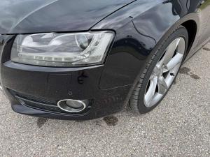 Black Audi A5 Sportback 2009 in Prienai, with an engine capacity of 2.97 L and mileage of 300 thousand km for 6700 €, photo 13 on AUTOMOTO.COM.LV