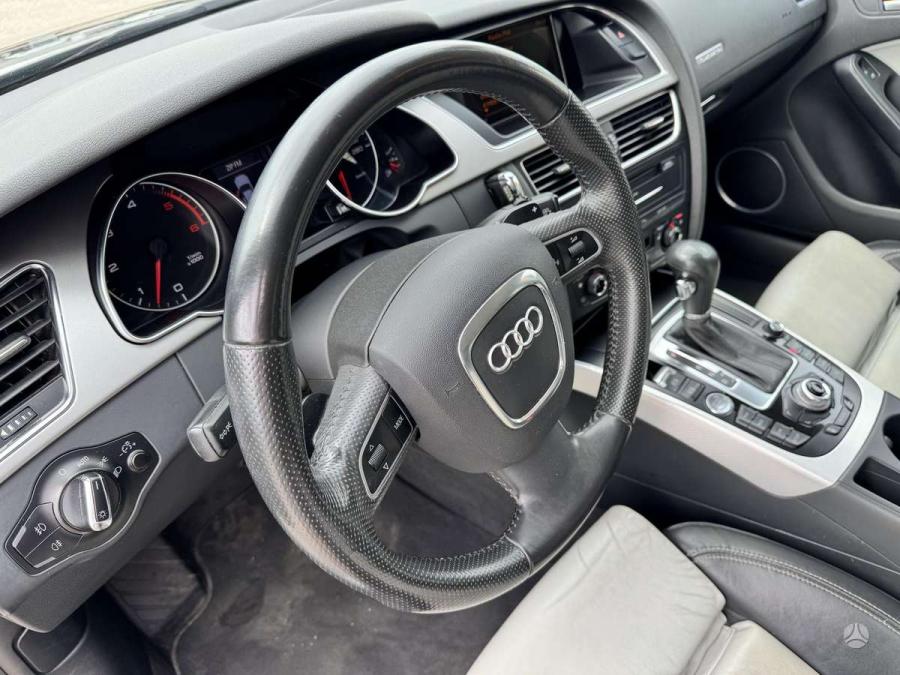 Black Audi A5 Sportback 2009 in Prienai, with an engine capacity of 2.97 L and mileage of 300 thousand km for 6700 €, photo 15 on AUTOMOTO.COM.LV