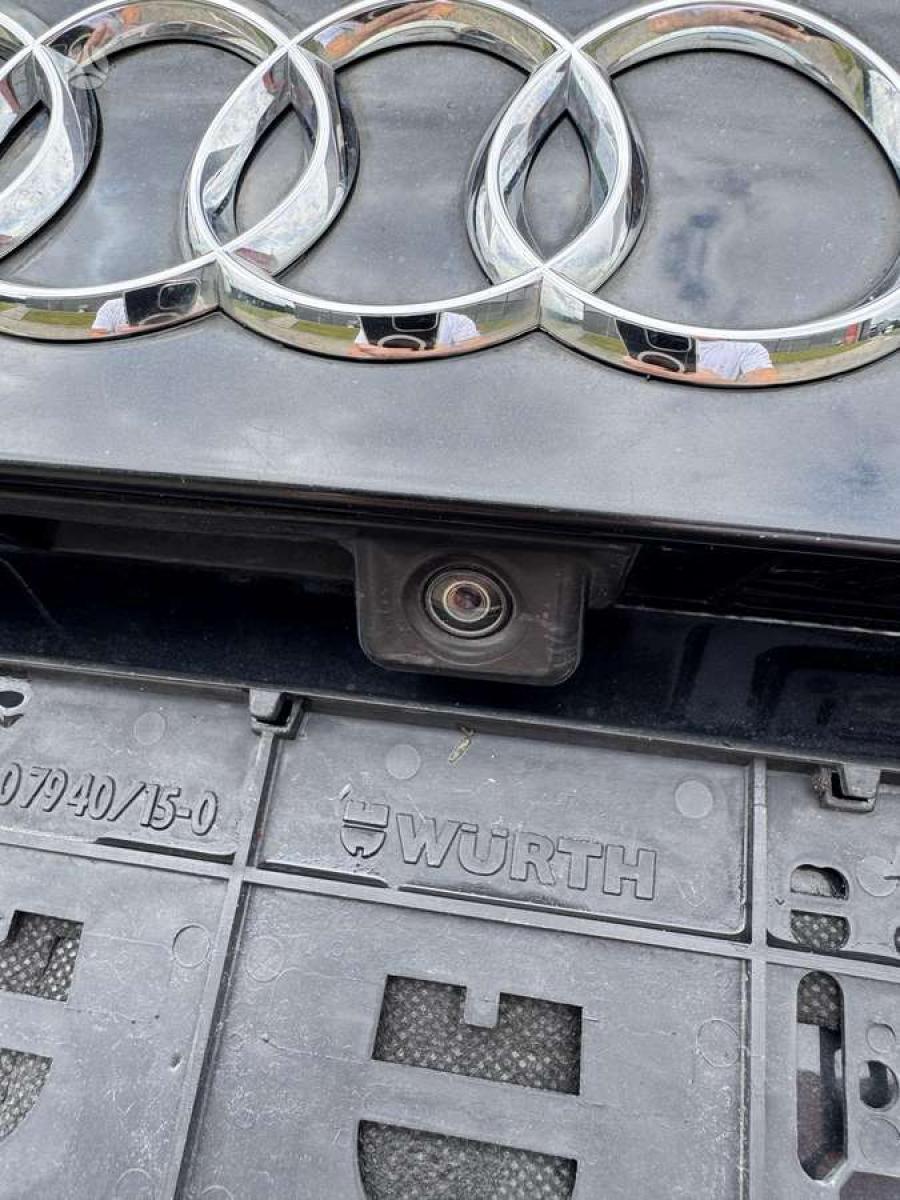 Black Audi A5 Sportback 2009 in Prienai, with an engine capacity of 2.97 L and mileage of 300 thousand km for 6700 €, photo 26 on AUTOMOTO.COM.LV