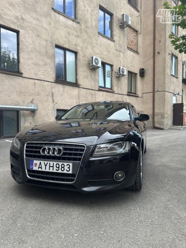 Черный Ауди A5 Sportback 2009 в Каунас, объемом двигателя 2.00 л и пробегом 174 тыс. км за 4250 €, фото 1 на AUTOMOTO.COM.LV
