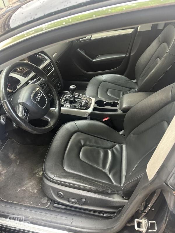 Черный Ауди A5 Sportback 2009 в Каунас, объемом двигателя 2.00 л и пробегом 174 тыс. км за 4250 €, фото 9 на AUTOMOTO.COM.LV