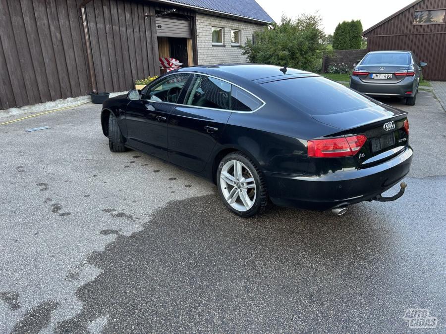 Black Audi A5 Sportback 2010 in Siauliai, with an engine capacity of 2.70 L and mileage of 305 thousand km for 6700 €, photo 3 on AUTOMOTO.COM.LV