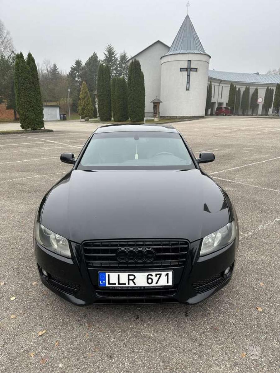 Black Audi A5 Sportback 2010 in Alytus, with an engine capacity of 2.00 L and mileage of 319 thousand km for 7900 €, photo 3 on AUTOMOTO.COM.LV