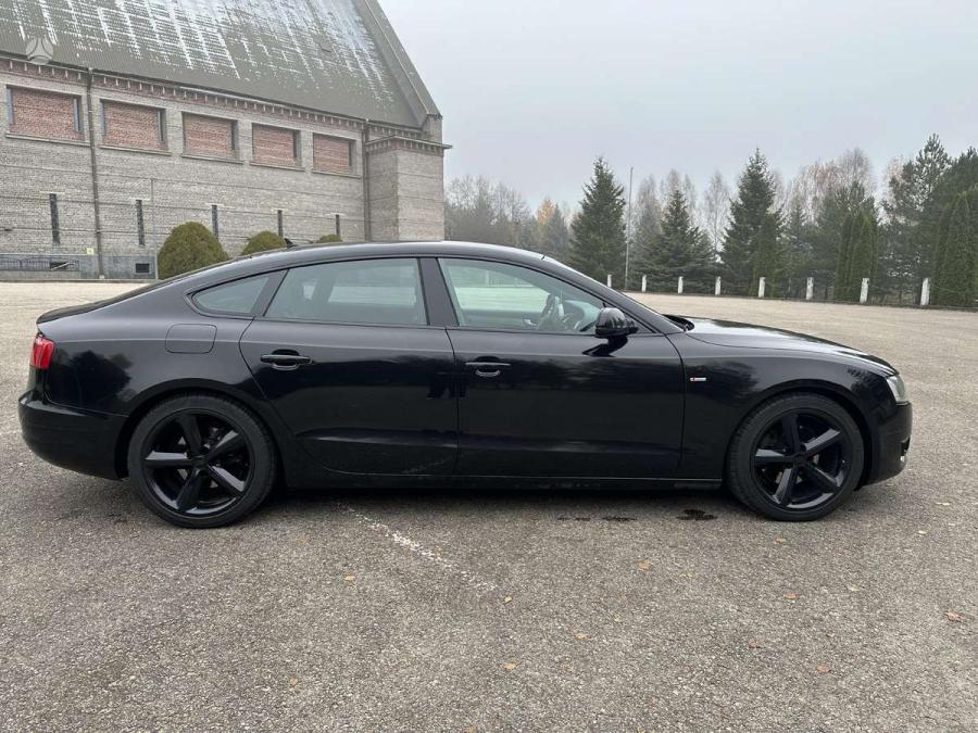 Black Audi A5 Sportback 2010 in Alytus, with an engine capacity of 2.00 L and mileage of 319 thousand km for 7900 €, photo 7 on AUTOMOTO.COM.LV