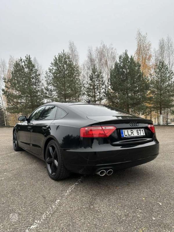 Black Audi A5 Sportback 2010 in Alytus, with an engine capacity of 2.00 L and mileage of 319 thousand km for 7900 €, photo 8 on AUTOMOTO.COM.LV