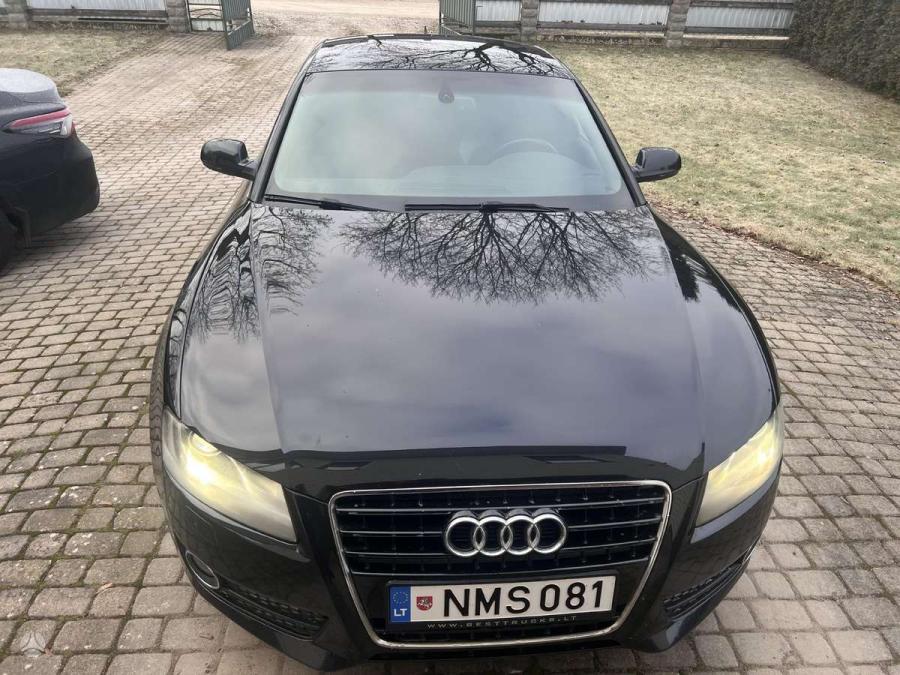 Melns Audi A5 Sportback 2010 Ukmergė, ar dzinēja tilpumu 1.97 L un nobraukumu 319 tūkst. km par 4400 €, foto 4 vietnē AUTOMOTO.COM.LV