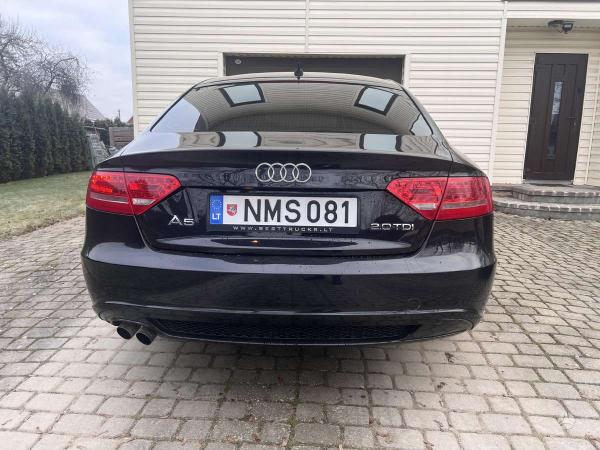 Melns Audi A5 Sportback 2010 Ukmergė, ar dzinēja tilpumu 1.97 L un nobraukumu 319 tūkst. km par 4400 €, foto 8 vietnē AUTOMOTO.COM.LV