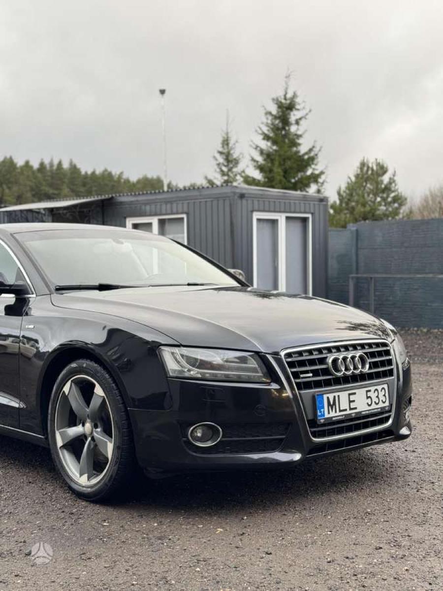 Melns Audi A5 Sportback 2010 Viļņa, ar dzinēja tilpumu 1.98 L un nobraukumu 250 tūkst. km par 6999 €, foto 1 vietnē AUTOMOTO.COM.LV