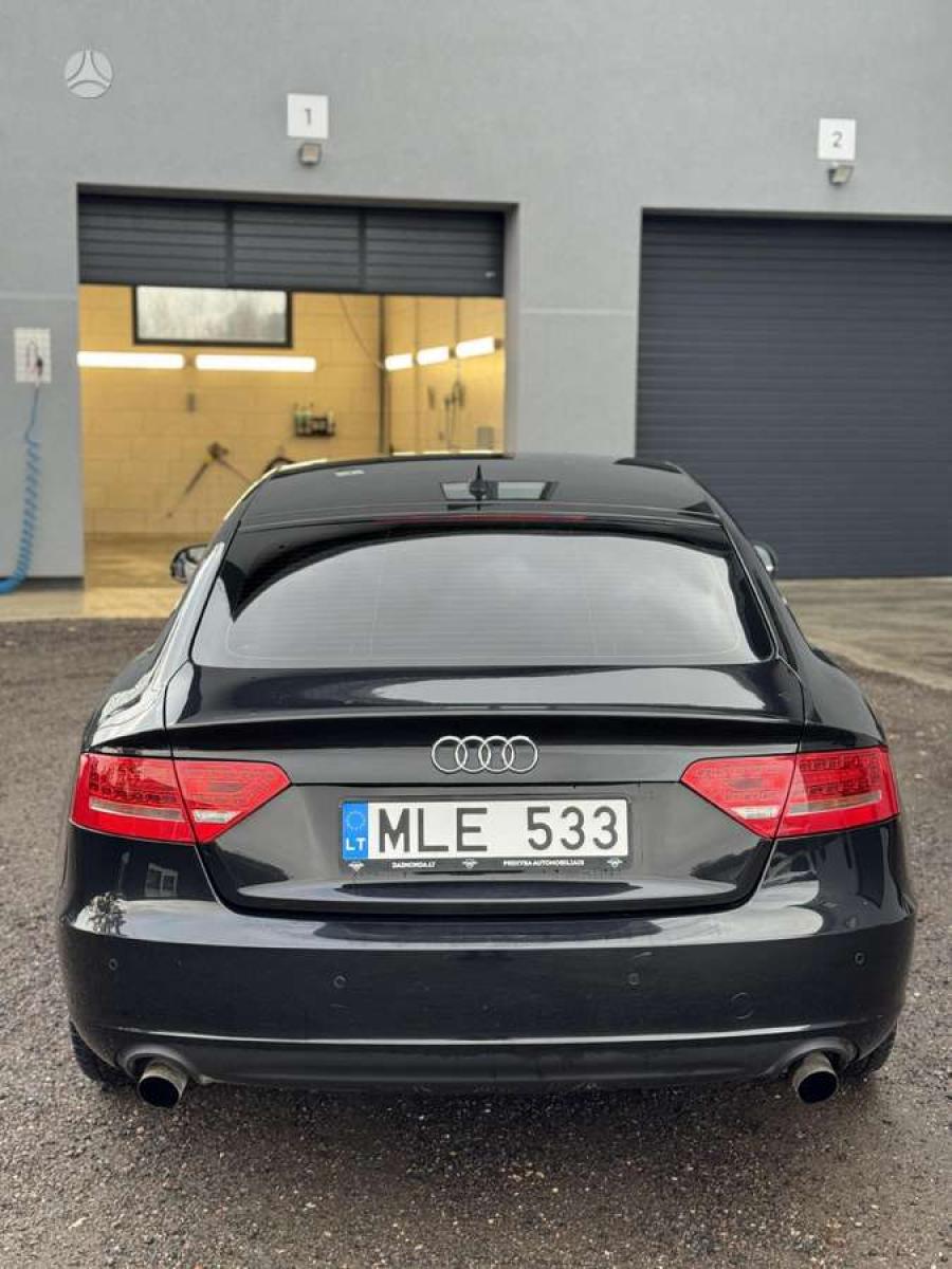 Melns Audi A5 Sportback 2010 Viļņa, ar dzinēja tilpumu 1.98 L un nobraukumu 250 tūkst. km par 6999 €, foto 5 vietnē AUTOMOTO.COM.LV