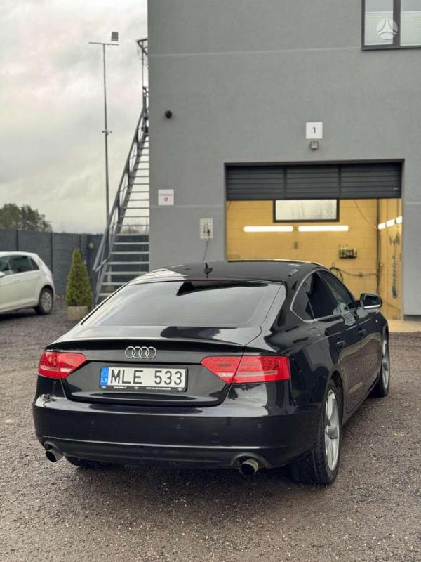 Black Audi A5 Sportback 2010 in Vilnius, with an engine capacity of 1.98 L and mileage of 250 thousand km for 6999 €, photo 6 on AUTOMOTO.COM.LV