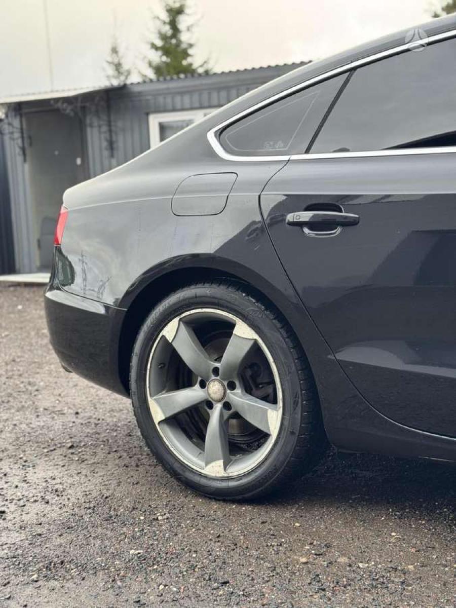 Melns Audi A5 Sportback 2010 Viļņa, ar dzinēja tilpumu 1.98 L un nobraukumu 250 tūkst. km par 6999 €, foto 8 vietnē AUTOMOTO.COM.LV