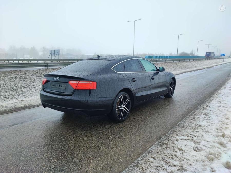 Melns Audi A5 Sportback 2010 Kauņa, ar dzinēja tilpumu 1.80 L un nobraukumu 315 tūkst. km par 6000 €, foto 3 vietnē AUTOMOTO.COM.LV