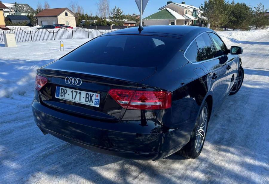 Черный Ауди A5 Sportback 2010 в Клайпеда, объемом двигателя 1.97 л и пробегом 295 тыс. км за 6700 €, фото 4 на AUTOMOTO.COM.LV