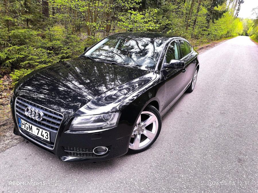 Black Audi A5 Sportback 2010 in Alytus, with an engine capacity of 2.00 L and mileage of 271 thousand km for 5100 €, photo 3 on AUTOMOTO.COM.LV