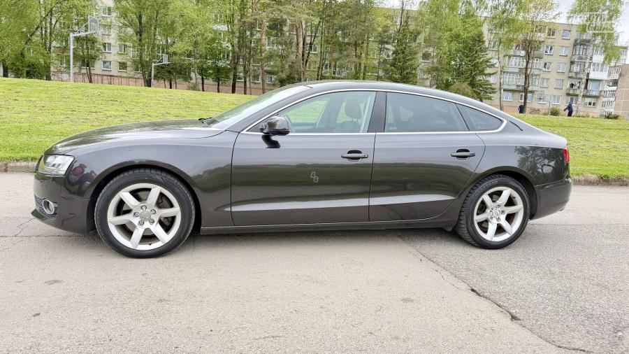 Melns Audi A5 Sportback 2010 Klaipėda, ar dzinēja tilpumu 2.70 L un nobraukumu 320 tūkst. km par 6800 €, foto 3 vietnē AUTOMOTO.COM.LV