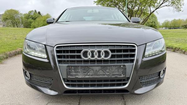 Melns Audi A5 Sportback 2010 Klaipėda, ar dzinēja tilpumu 2.70 L un nobraukumu 320 tūkst. km par 6800 €, foto 8 vietnē AUTOMOTO.COM.LV