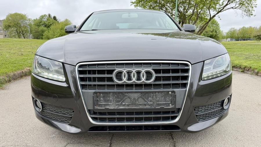 Melns Audi A5 Sportback 2010 Klaipėda, ar dzinēja tilpumu 2.70 L un nobraukumu 320 tūkst. km par 6800 €, foto 9 vietnē AUTOMOTO.COM.LV