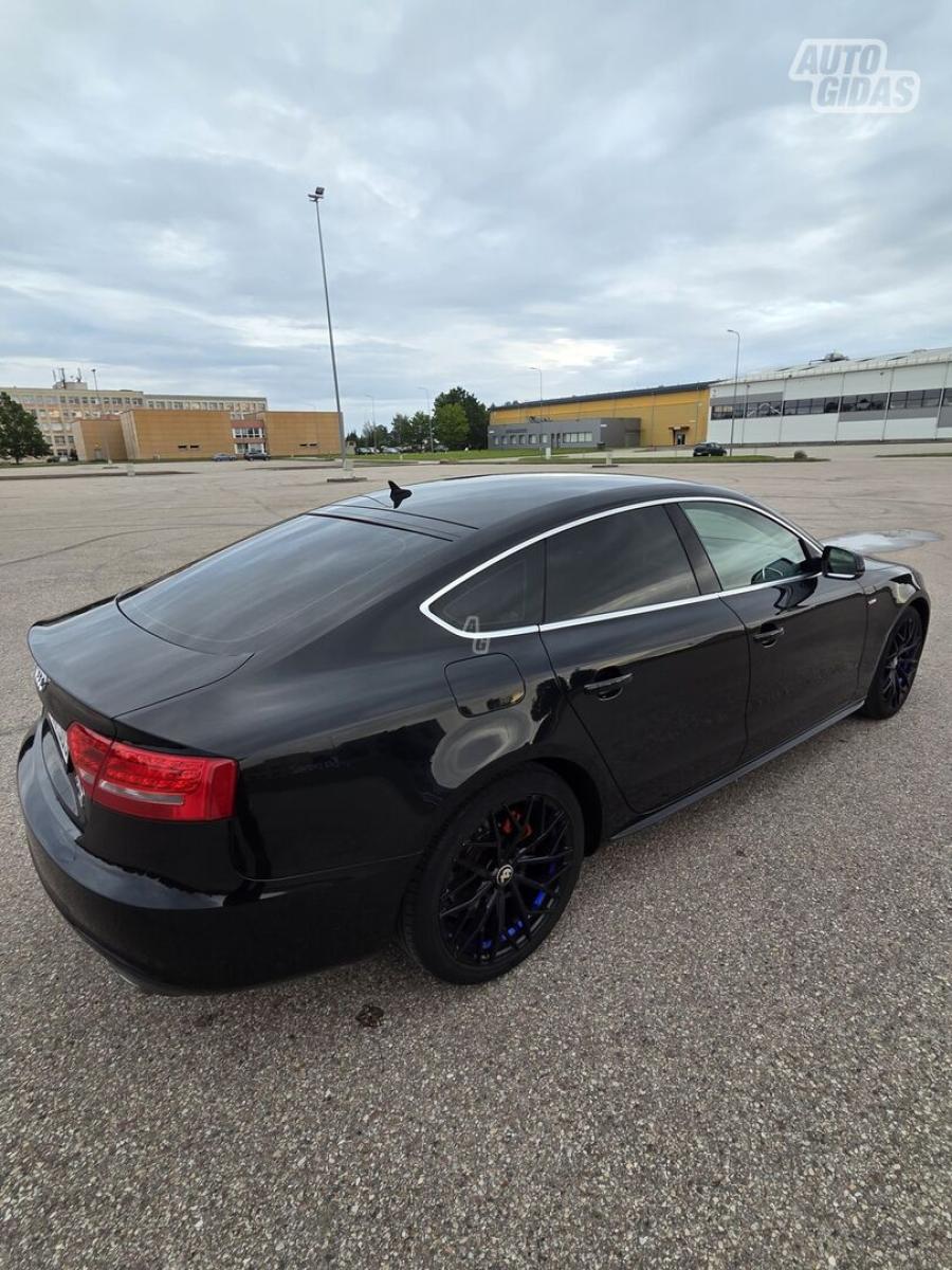 Black Audi A5 Sportback 2010 in Kaunas, with an engine capacity of 3.00 L and mileage of 360 thousand km for 7400 €, photo 17 on AUTOMOTO.COM.LV