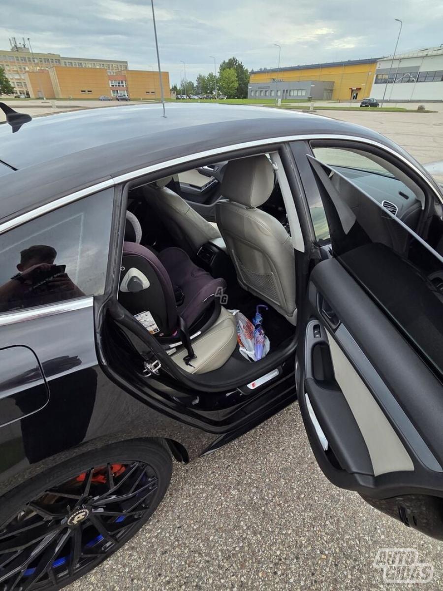 Black Audi A5 Sportback 2010 in Kaunas, with an engine capacity of 3.00 L and mileage of 360 thousand km for 7400 €, photo 25 on AUTOMOTO.COM.LV