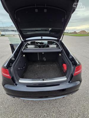 Black Audi A5 Sportback 2010 in Kaunas, with an engine capacity of 3.00 L and mileage of 360 thousand km for 7400 €, photo 31 on AUTOMOTO.COM.LV