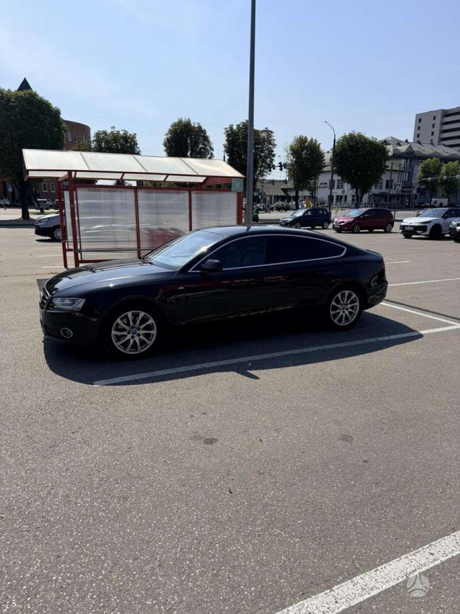 Melns Audi A5 Sportback 2010 Kauņa, ar dzinēja tilpumu 2.70 L un nobraukumu 289 tūkst. km par 6950 €, foto 4 vietnē AUTOMOTO.COM.LV