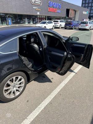 Melns Audi A5 Sportback 2010 Kauņa, ar dzinēja tilpumu 2.70 L un nobraukumu 289 tūkst. km par 6950 €, foto 9 vietnē AUTOMOTO.COM.LV