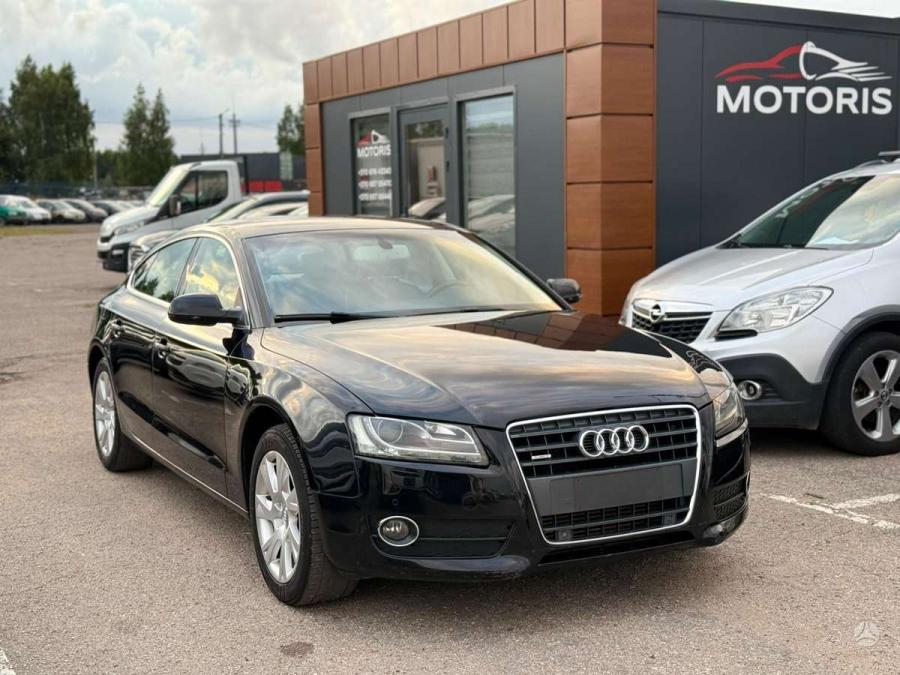 Черный Ауди A5 Sportback 2010 в Паневежис, объемом двигателя 1.97 л и пробегом 461 тыс. км за 5300 €, фото 1 на AUTOMOTO.COM.LV