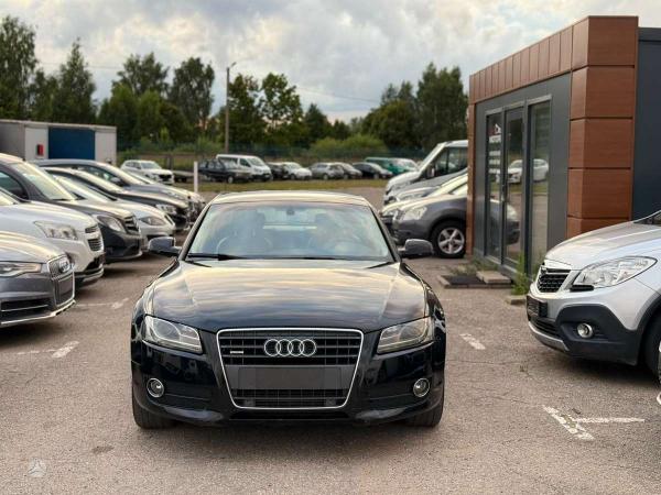 Черный Ауди A5 Sportback 2010 в Паневежис, объемом двигателя 1.97 л и пробегом 461 тыс. км за 5300 €, фото 3 на AUTOMOTO.COM.LV