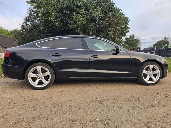 Black Audi A5 Sportback 2010 in Kaunas, with an engine capacity of 2.00 L and mileage of 174 thousand km for 5450 €, photo 5 on AUTOMOTO.COM.LV