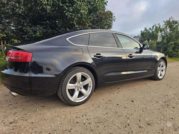 Black Audi A5 Sportback 2010 in Kaunas, with an engine capacity of 2.00 L and mileage of 174 thousand km for 5450 €, photo 6 on AUTOMOTO.COM.LV