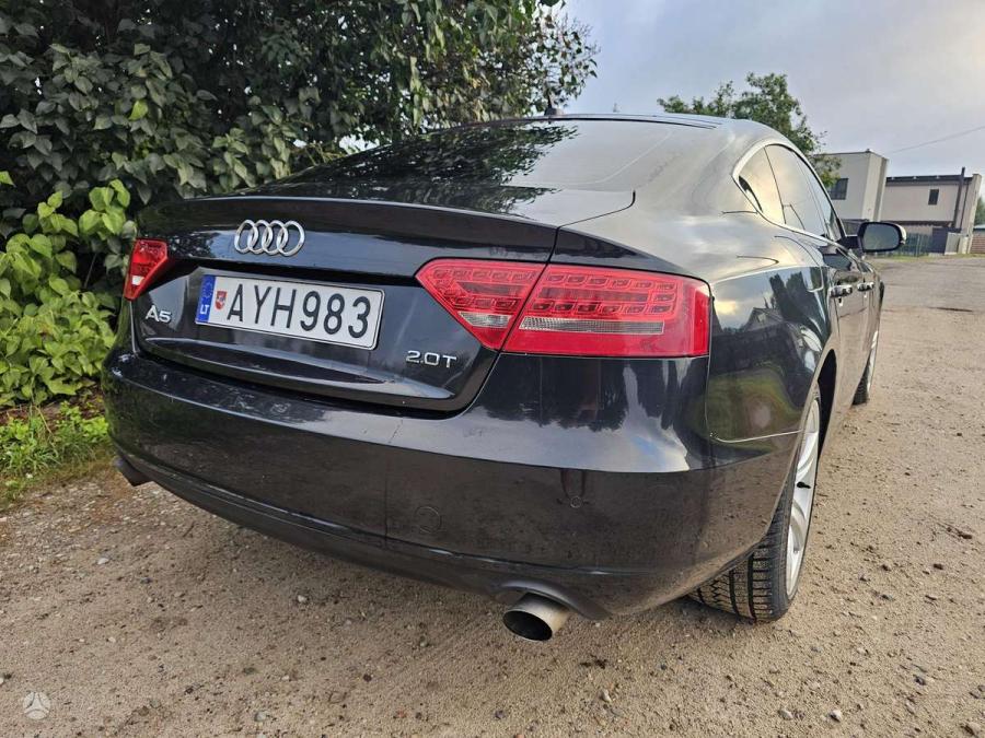 Черный Ауди A5 Sportback 2010 в Каунас, объемом двигателя 2.00 л и пробегом 174 тыс. км за 5450 €, фото 10 на AUTOMOTO.COM.LV