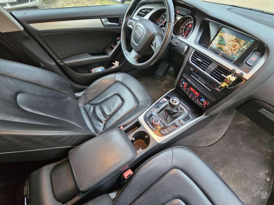 Черный Ауди A5 Sportback 2010 в Каунас, объемом двигателя 2.00 л и пробегом 174 тыс. км за 5450 €, фото 29 на AUTOMOTO.COM.LV