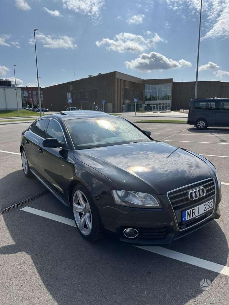 Черный Ауди A5 Sportback 2010 в Гаргждай, объемом двигателя 1.97 л и пробегом 287 тыс. км за 6800 €, фото 3 на AUTOMOTO.COM.LV