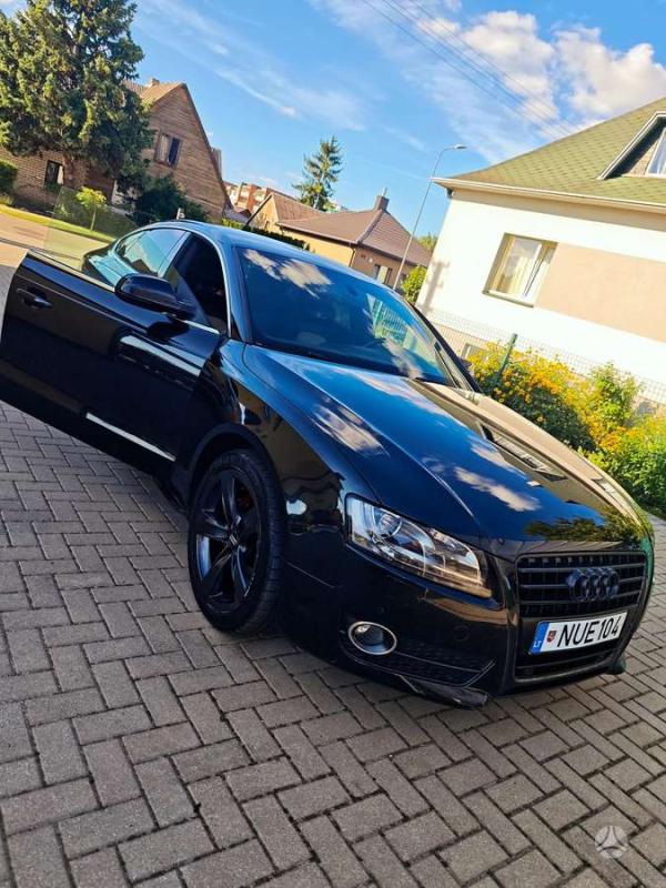 Black Audi A5 Sportback 2010 in Taurage, with an engine capacity of 1.97 L and mileage of 254 thousand km for 7950 €, photo 8 on AUTOMOTO.COM.LV