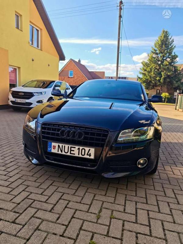 Black Audi A5 Sportback 2010 in Taurage, with an engine capacity of 1.97 L and mileage of 254 thousand km for 7950 €, photo 9 on AUTOMOTO.COM.LV