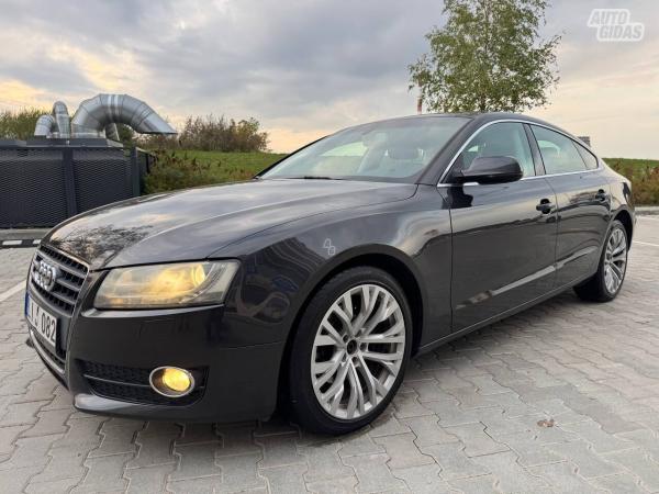 Black Audi A5 Sportback 2010 in Vilnius, with an engine capacity of 2.70 L and mileage of 270 thousand km for 5900 €, photo 1 on AUTOMOTO.COM.LV