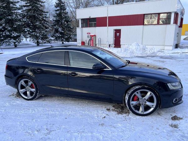 Black Audi A5 Sportback 2011 in Klaipeda, with an engine capacity of 2.70 L and mileage of 320 thousand km for 6500 €, photo 2 on AUTOMOTO.COM.LV