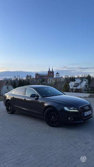 Melns Audi A5 Sportback 2011 Plungė, ar dzinēja tilpumu 1.98 L un nobraukumu 220 tūkst. km par 6600 €, foto  vietnē AUTOMOTO.COM.LV