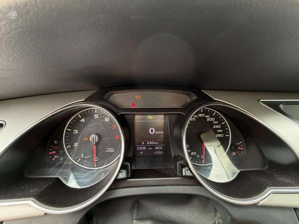 Черный Ауди A5 Sportback 2011 в Плунге, объемом двигателя 1.98 л и пробегом 220 тыс. км за 6600 €, фото 10 на AUTOMOTO.COM.LV
