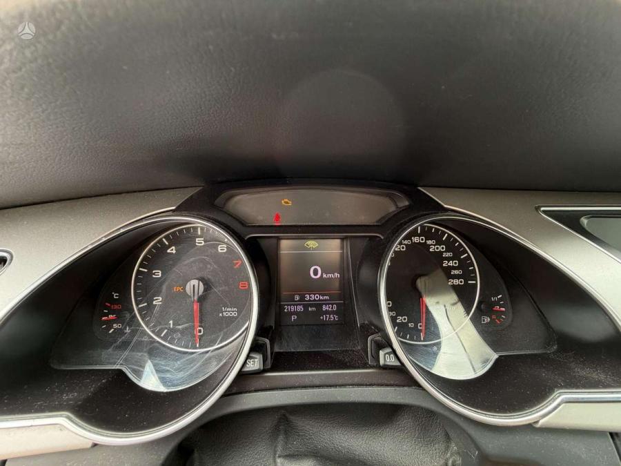 Melns Audi A5 Sportback 2011 Plungė, ar dzinēja tilpumu 1.98 L un nobraukumu 220 tūkst. km par 6600 €, foto 11 vietnē AUTOMOTO.COM.LV