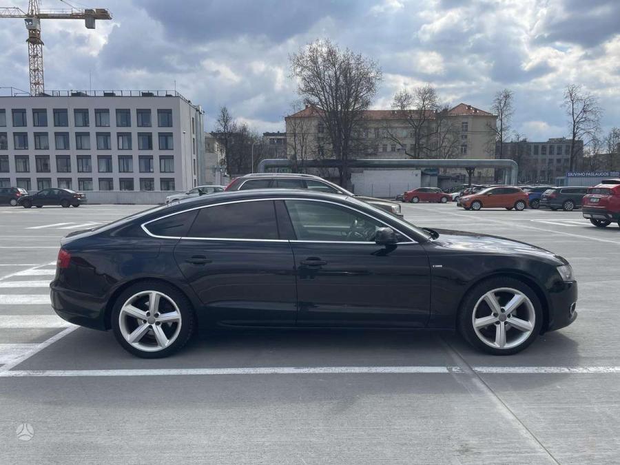 Black Audi A5 Sportback 2011 in Vilnius, with an engine capacity of 1.97 L and mileage of 490 thousand km for 6200 €, photo 9 on AUTOMOTO.COM.LV
